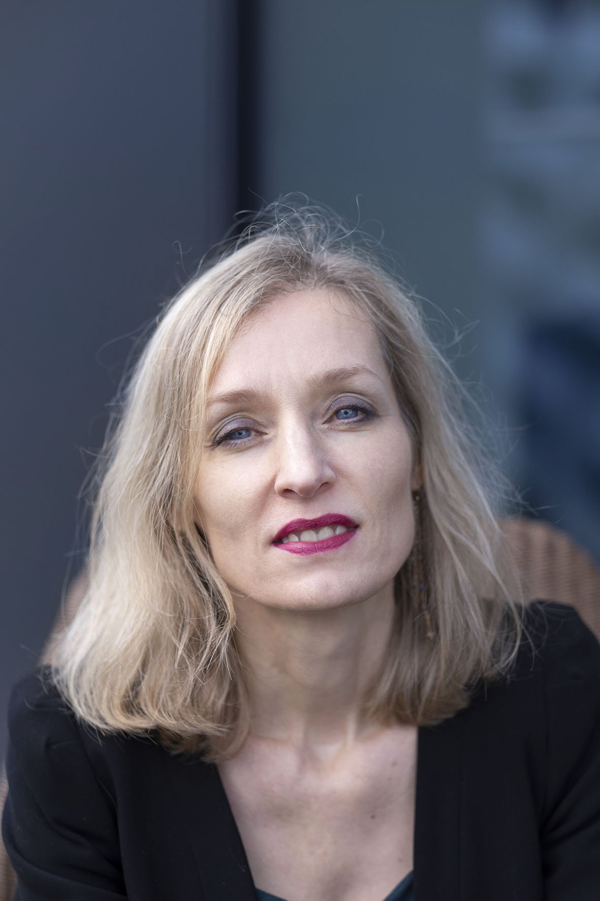 Corine Pelluchon THE NEW INSTITUTE - THE NEW INSTITUTE