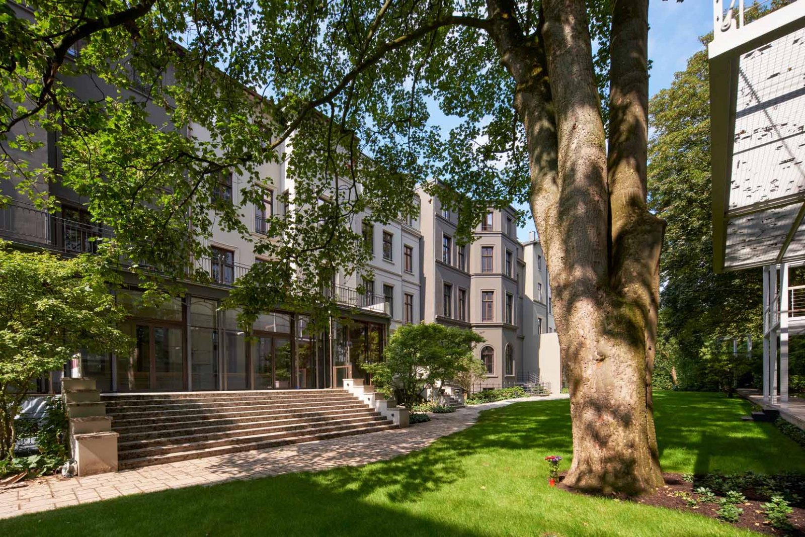 Our Home THE NEW INSTITUTE - THE NEW INSTITUTE